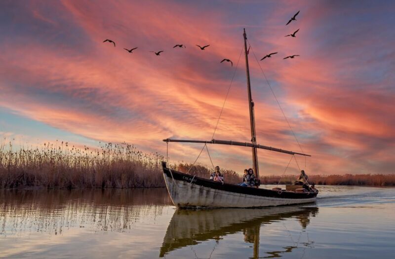 From Valencia: Cullera Old Town and Albufera Natural Park - Visiting Cullera: A Coastal Gem