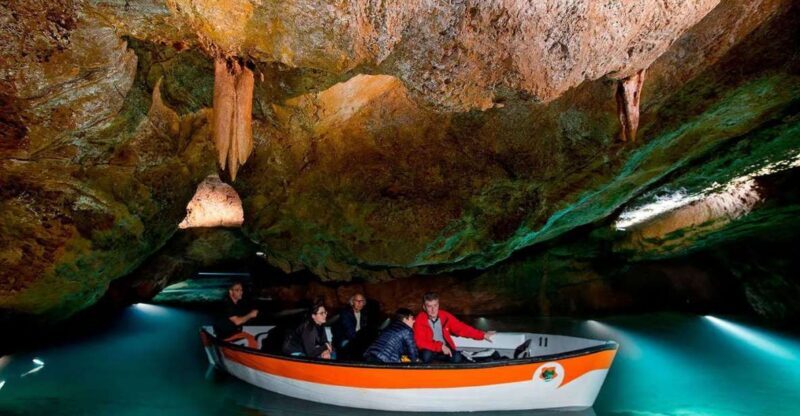 From Valencia: Montanejos Thermal Spring & San Jose Cave - An Introduction to this Unique Day Trip