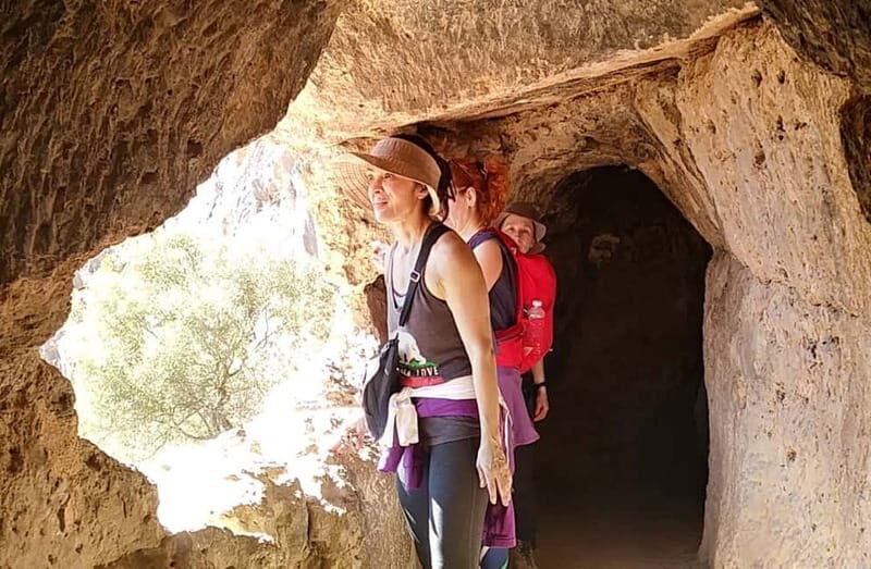 From Valencia: Peña Cortada Aqueduct Hiking Day Tour - Introducing the Peña Cortada Aqueduct Tour
