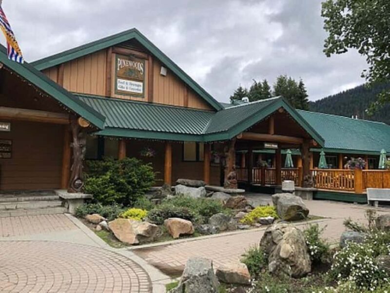 From Vancouver: 2-Day Kelowna Wine, Lake, and Farm Tour - Who Will Enjoy This Tour Most?