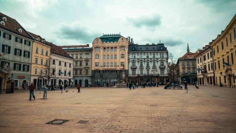 From Vienna Bratislava and Budapest, two capitals in one day - Practical Details and Tips