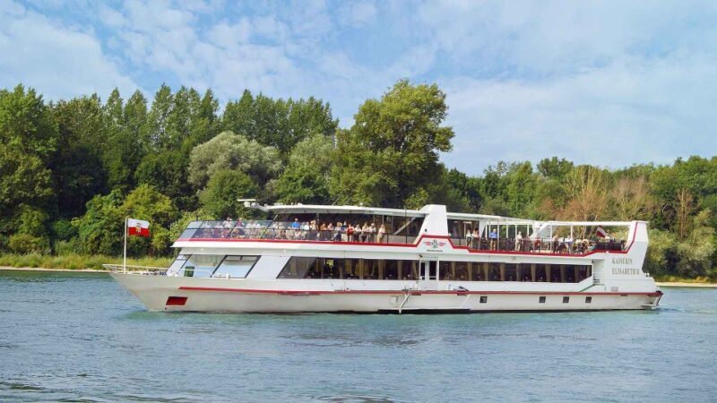 From Vienna: Dürnstein and Wachau Cruise - The Stop in Dürnstein: A Brief but Sweet Detour