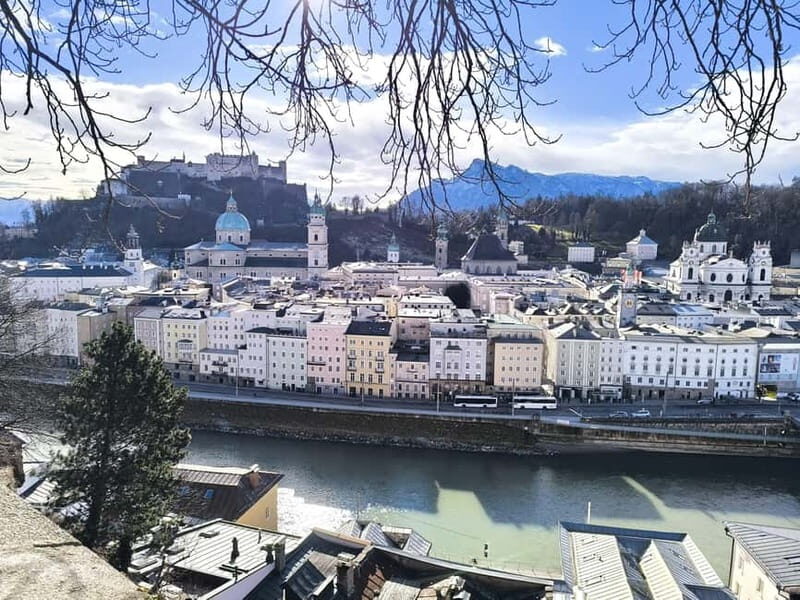 From Vienna: Hallstatt & Salzburg (En / Es Guide) - The Experience in Numbers: What to Expect