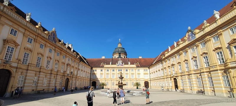 From Vienna: Hallstatt & Salzburg (En / Es Guide) - Value and Cost Analysis