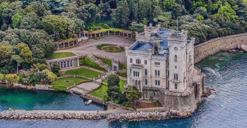 From Vienna: Romantic Miramare Castle - An In-Depth Look at the Experience