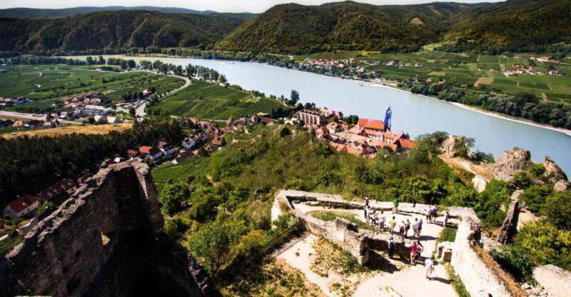 From Vienna: Wachau Valley Day Tour with Wine Tasting - Key Points