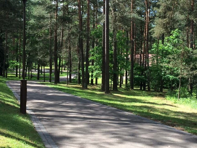 From Vilnius: Trakai Castle and Paneriai Memorial Tour - FAQs