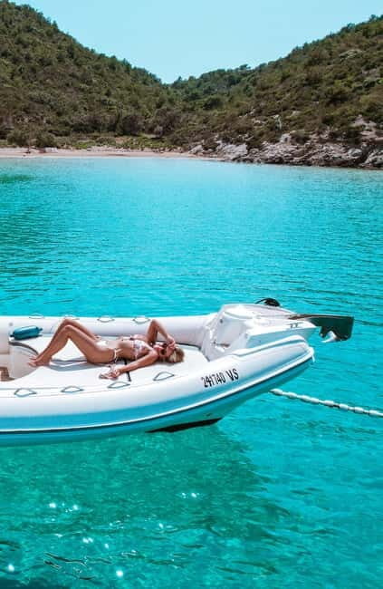 From Vis: Blue Cave speed boat tour with beach stops - FAQ