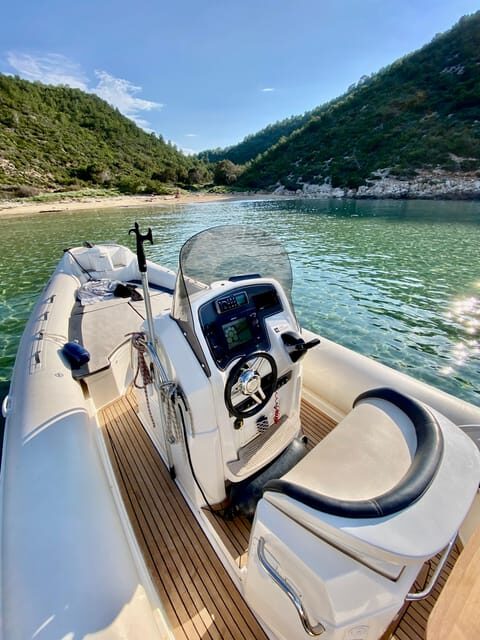 From Vis: Speed boat tour along south shore Of Vis - Who Will Love This Tour?