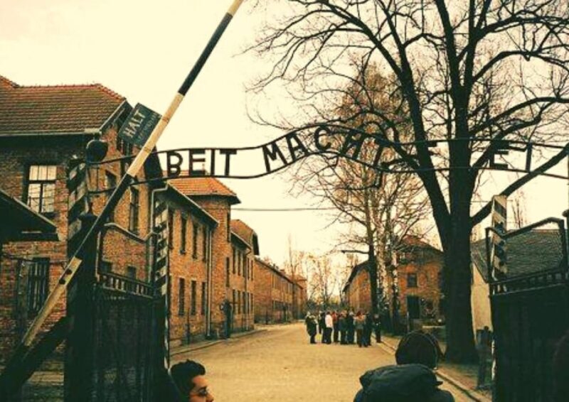 From Warsaw: Auschwitz Day Tour by Private Car with Lunch - Value for Money