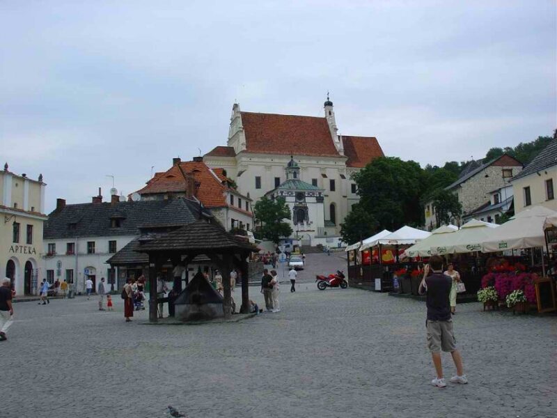 From Warsaw: Kazimierz Dolny Art Town Full-Day Private Tour - Value and Considerations