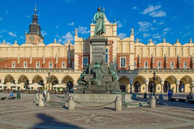 From Warsaw: Krakow Guided Private Tour with Transport - Authentic Experiences & Traveler Feedback