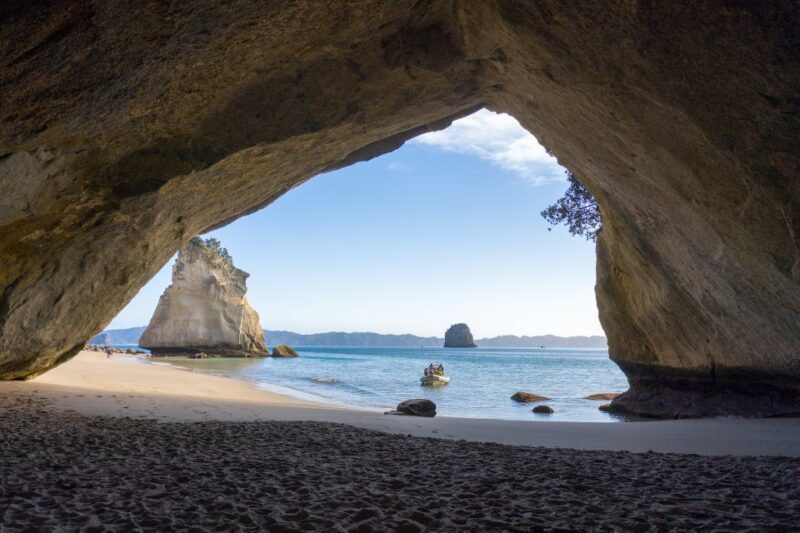 From Whitianga: Cathedral Cove Cruise with Snorkeling - Discovering the Cathedral Cove Cruise from Whitianga