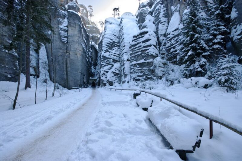 From Wroclaw: Hiking Trail in Rock City Adrspach - The Sum Up