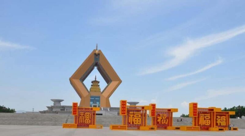 From Xi'an: Full-Day Famen Temple & Qianling Mausoleum - Exploring Famen Temple: Sacred Relics and Ancient Architecture