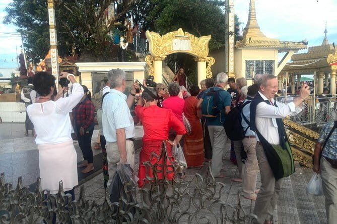 From Yangon: 2 Days 1 Night Excursion to Golden Rock - Experience Breakdown: What to Expect on Each Day