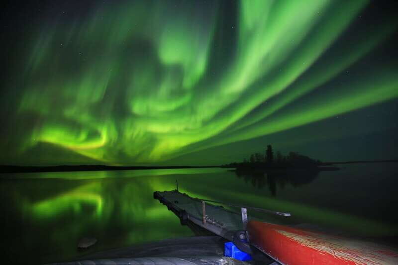 From Yellowknife: Northern Lights Bus Tour with Photos - The Itinerary: What You Can Expect