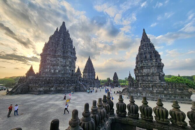 From Yogyakarta: Borobudur, Bromo and Ijen Crater 4 - Day Tour - What Travelers Love About This Tour