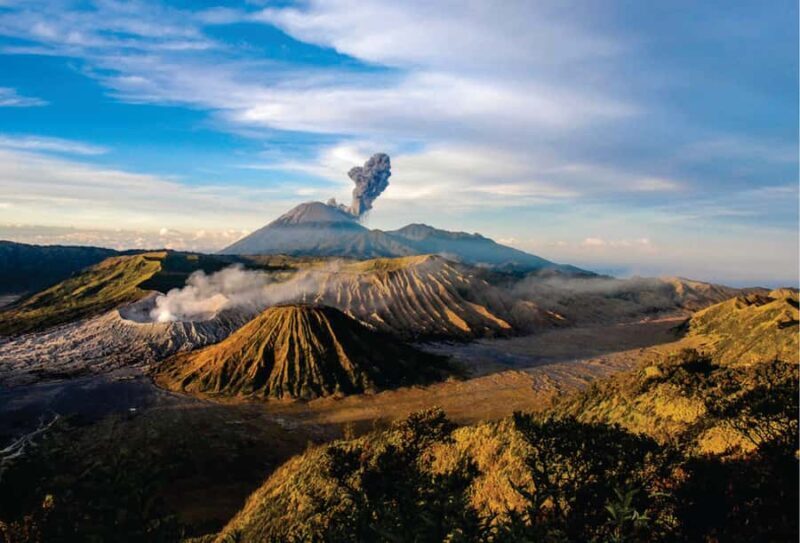From Yogyakarta: Borobudur, Mount Bromo, and Ijen 4-Day Tour - The Itinerary Breakdown: An In-Depth Look