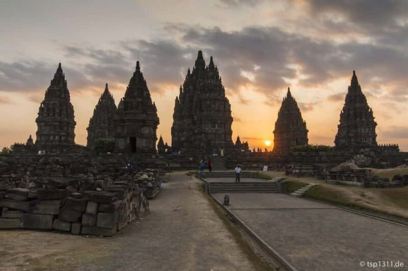 From Yogyakarta: Borobudur & Prambanan Tour - Temples - FAQ