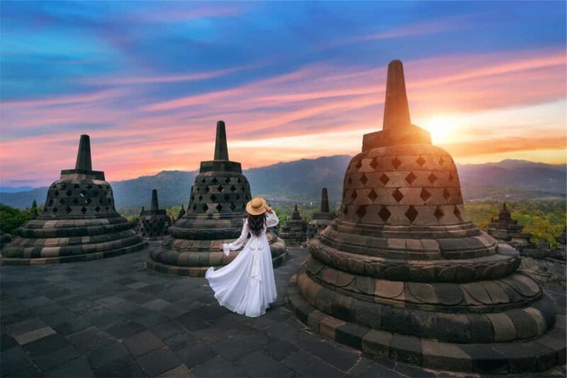 From Yogyakarta: Borobudur Sunrise Half Day Tour with Pickup - Key Points