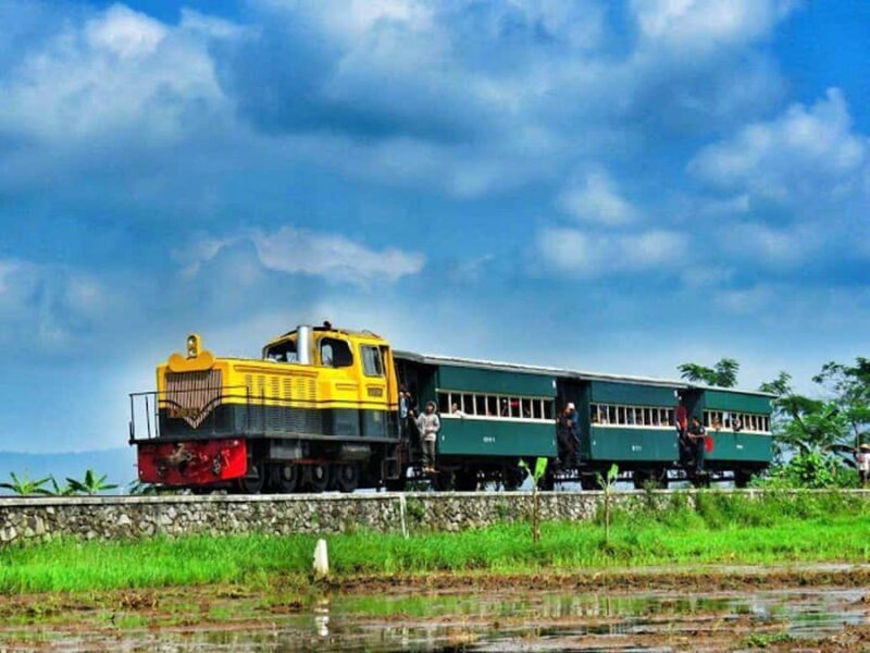 From Yogyakarta: Indonesian Railway Museum and Train Ride - Key Points