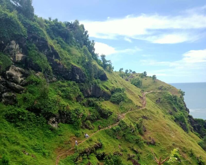 From Yogyakarta: Pengilon Hill and Hidden Beach - An Authentic Day on Indonesia’s Southern Coast