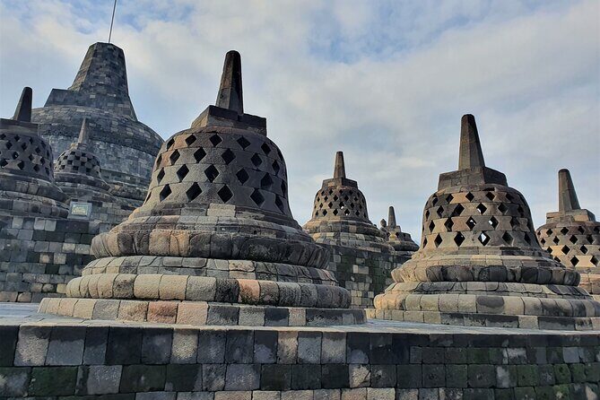 From Yogyakarta to Borobudur Halfday Private Tour - Key Points