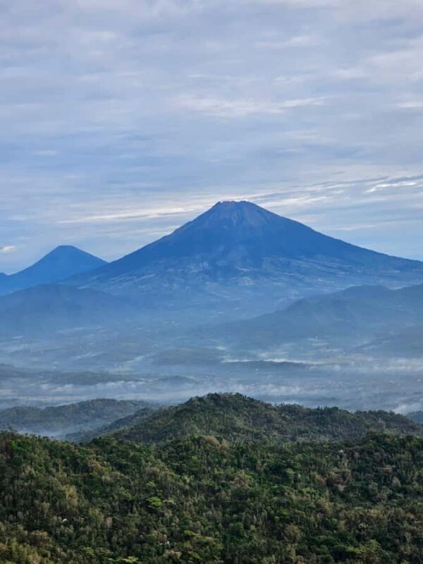 From Yogyakarta: Tumpeng Menoreh Skyline Sunrise - FAQs