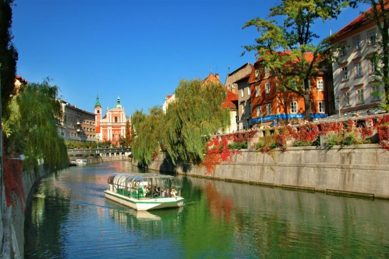 From Zagreb: Ljubljana and Lake Bled Tour - Scenic Drive and Lake Bled