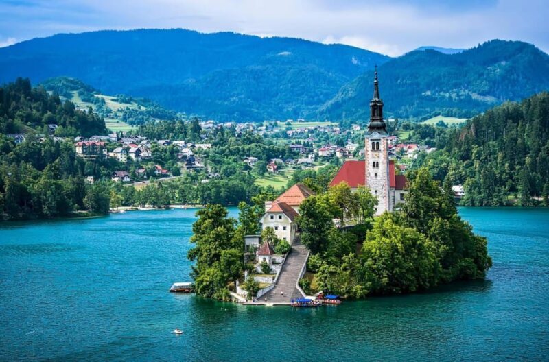 From Zagreb: Private Day Trip to Ljubljana and Lake Bled - Key Points