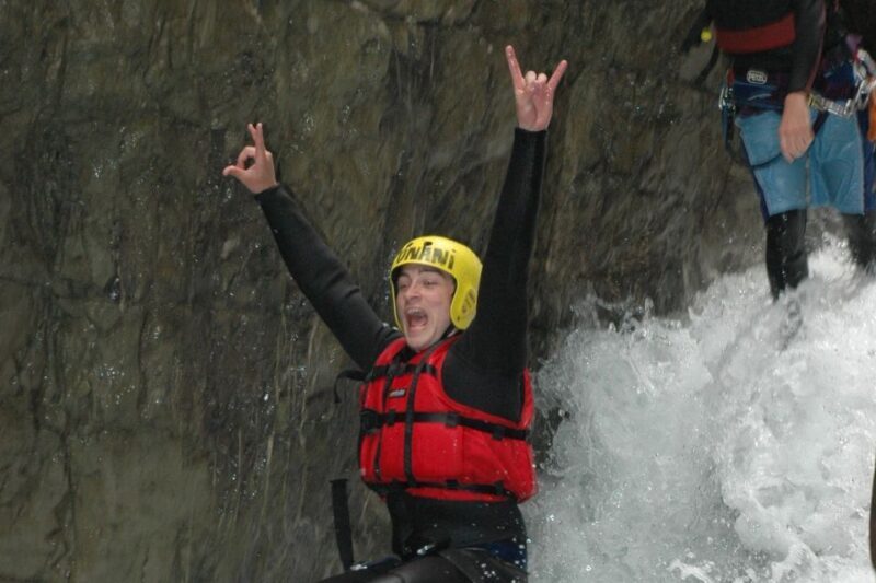From Zurich: Canyoning in Interlaken w/ Return Transfer - Who is This Tour Best Suited For?