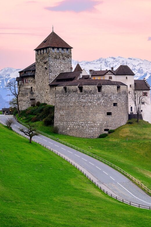 From Zurich: Private 4 Countries in 1 Full-Day Tour - What You Can Expect on This Excursion