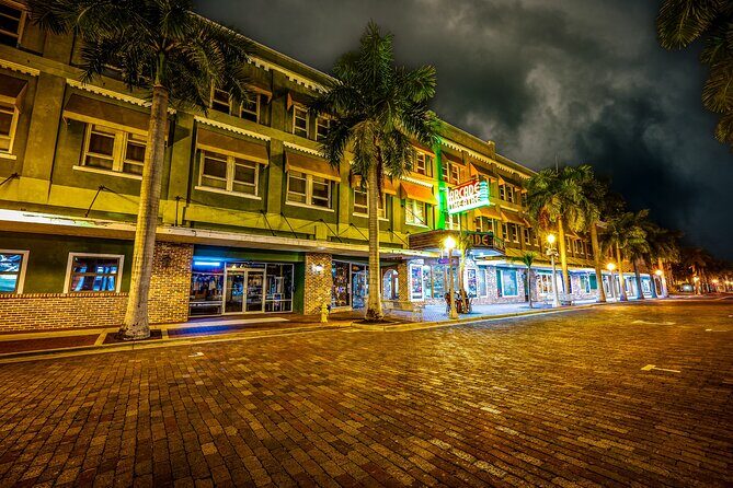 Ft. Myers Ghosts Tour by US Ghost Adventures - Key Points