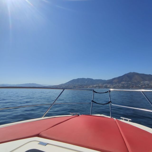 Fuengirola: Fantastic Dolphin Watching Yacht Tour with Drink - Key Points
