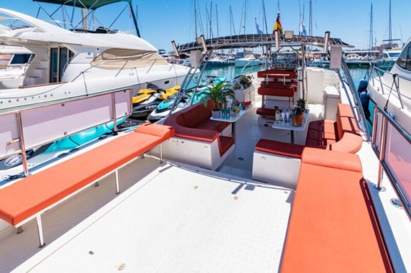 Fuengirola: Fantastic Dolphin Watching Yacht Tour with Drink - Who Will Love This Tour?