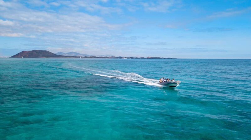 Fuerteventura: 1-hour private mini-cruise to Lobos Island - Who Should Consider This Tour?