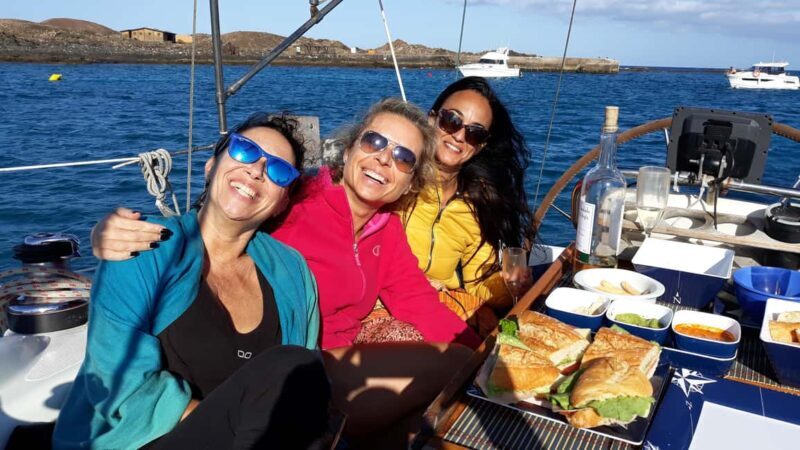 FUERTEVENTURA: CORRALEJO PRIVATE SAILING TOUR AROUND ISLA DE LOBOS - A Detailed Look at the Corralejo Private Sailing Tour