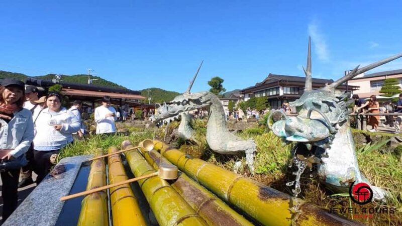 Fuji Yamanaka Lake. Oshino Hakkai and Local Noodles - The Charm of Yamanashi’s Lakes