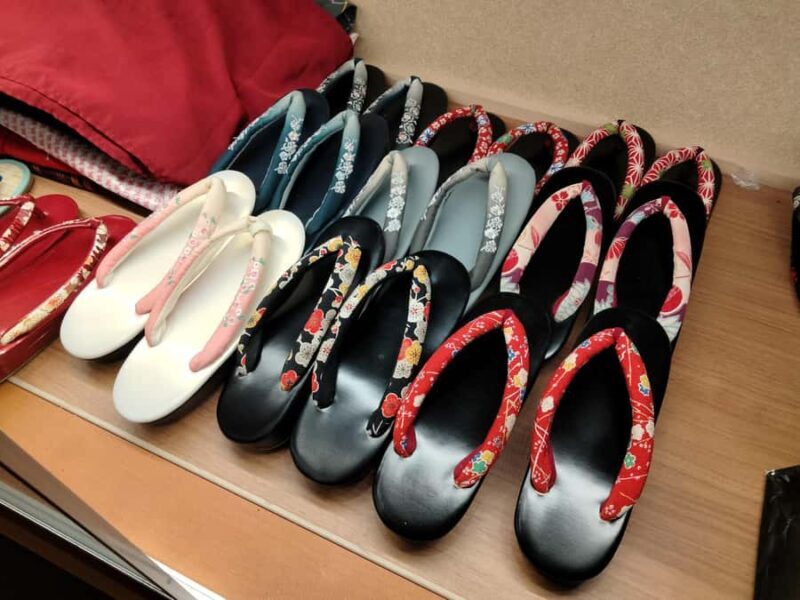 Fujiyoshida: Kimono Rental with Dressing Service - Key Points