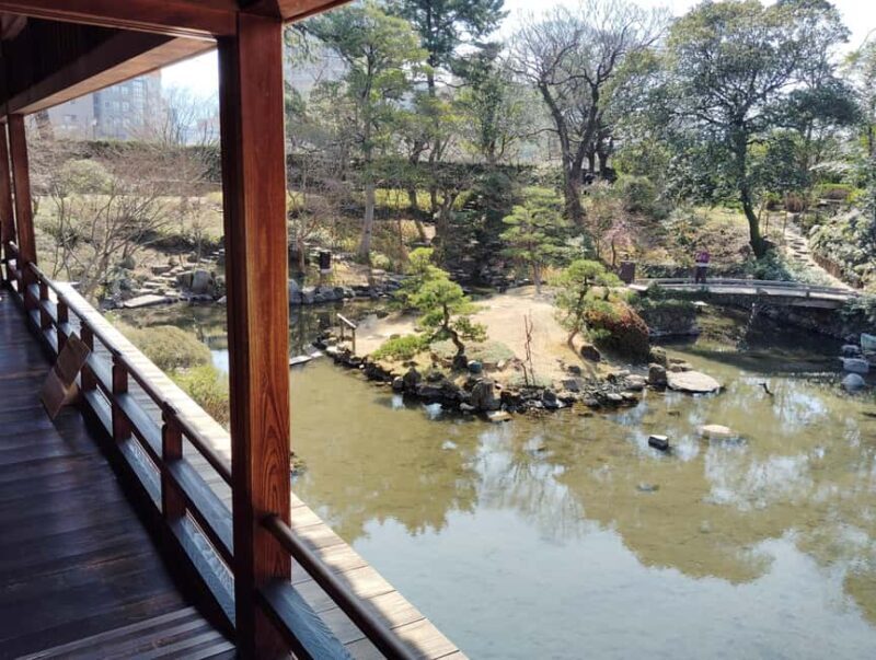 Fukuoka: Kokura Castle and Garden Guided Tour - Kitakyushu - Key Points