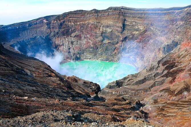 Fukuoka: Mount Aso Volcano, Kumamoto Castle, Grasslands Day Tour - Key Points