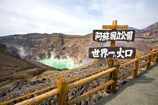 Fukuoka: Mount Aso Volcano, Kumamoto Castle, Grasslands Day Tour - Practical Tips for Participants