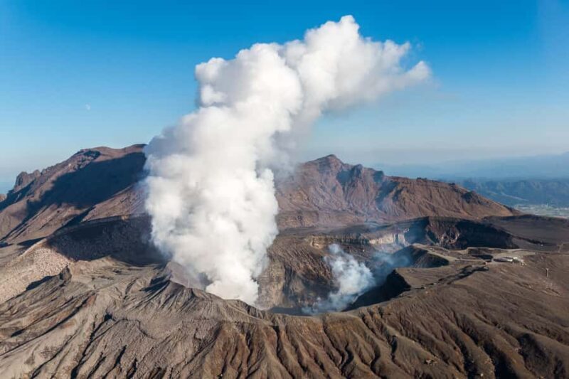 Fukuoka: Mt. Aso Crater & Kusasenri & Kurokawa Onsen Tour - Who Should Consider This Tour