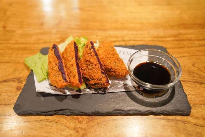 Fukuoka: Nightlife Walking Tour with Private Car Pickup - Key Points