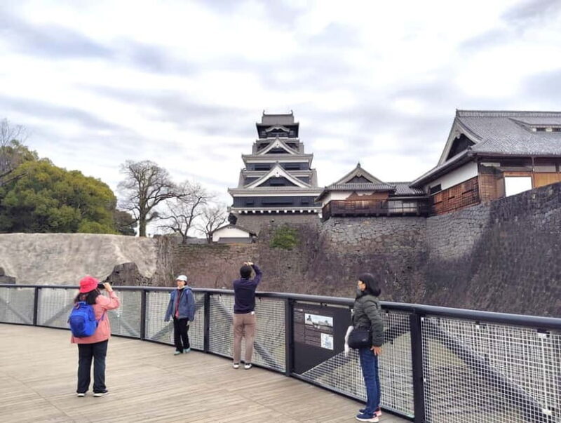 Fukuoka: Round-Trip Shinkansen Tour to Kumamoto Castle - Key Points