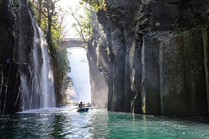Fukuoka Takachiho Gorge, Amano Iwato and Scenic Train Tour - Exploring the Details of the Tour
