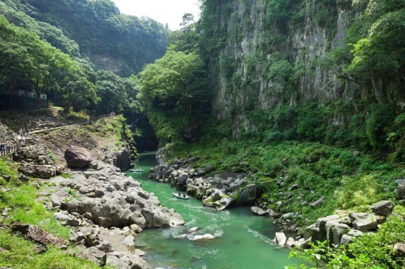 Fukuoka: Takachiho Gorge and Shrine Private Day Trip - Authentic Experiences and Traveler Feedback