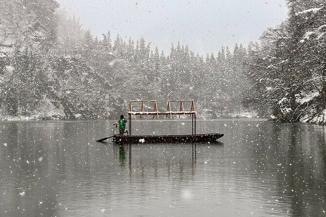 Fukushima Canoeing Private Activity Tour - A Cozy Winter Adventure on the Tadami River in Fukushima