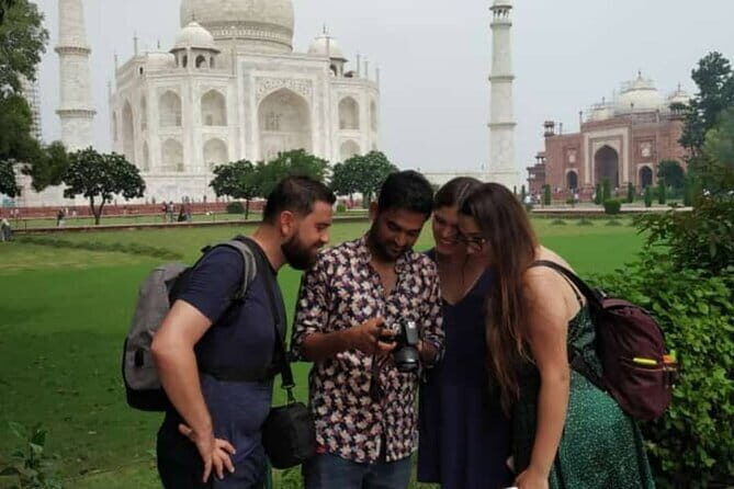 Full Day Agra Tuk Tuk Tour with Taj Mahal and Agra Fort - Exploring the Highlights of the Tour